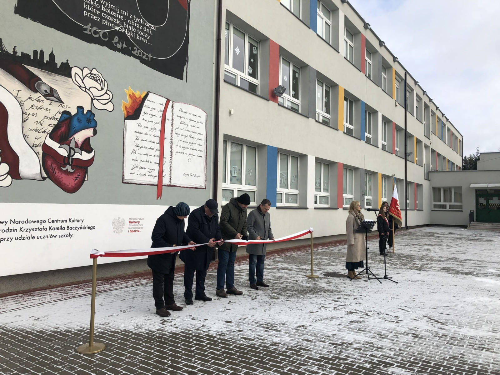 Odsłonięcie muralu poświęconego K. K. Baczyńskiemu | Narodowe Centrum ...